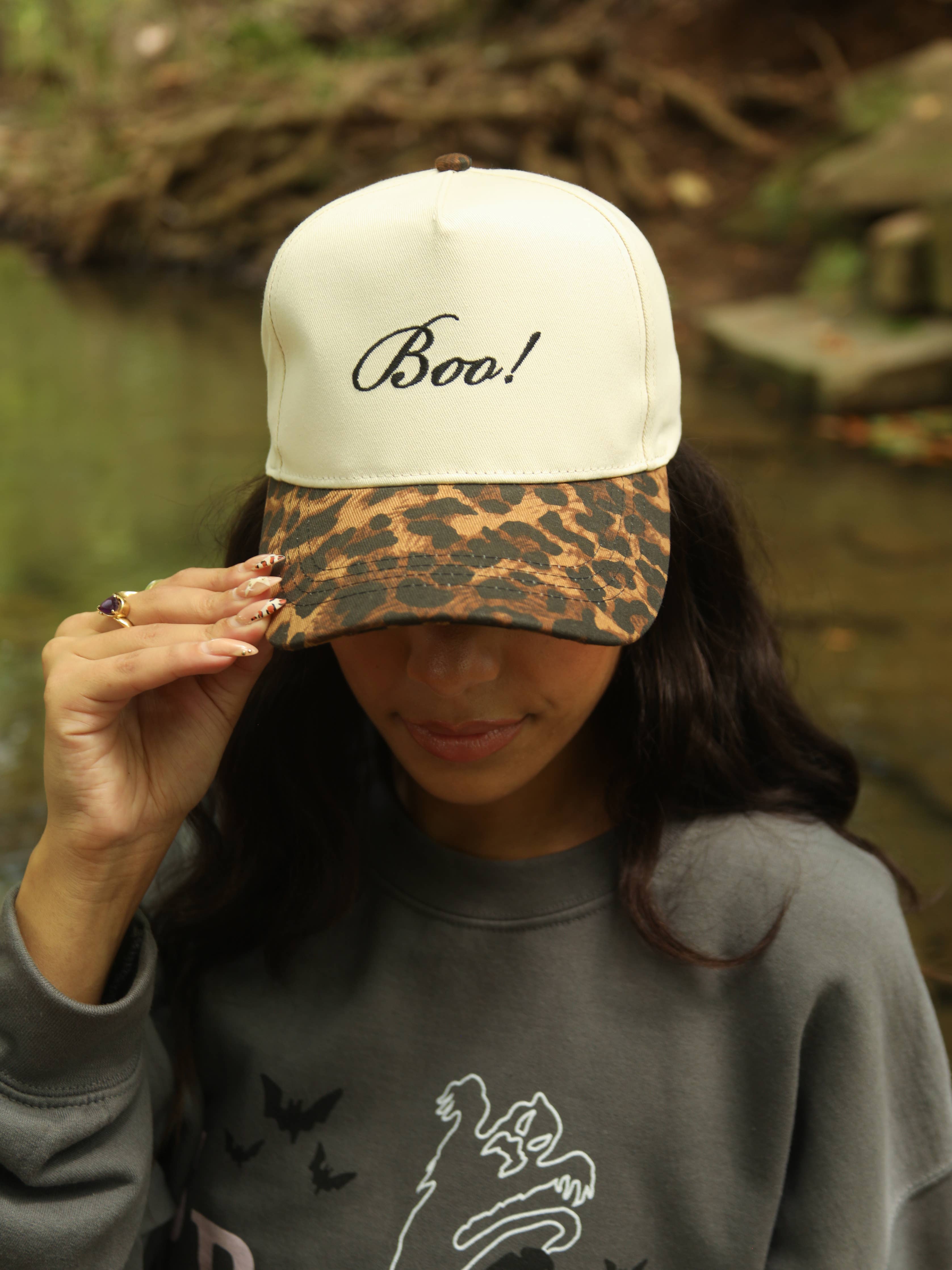 Charlie Southern Boo Cheetah Two Tone Trucker Hat – Jilly's Boutique